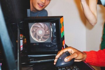 Framework Desktop Bundles AMD’s Strix Halo and 128GB of RAM in a Mini ...